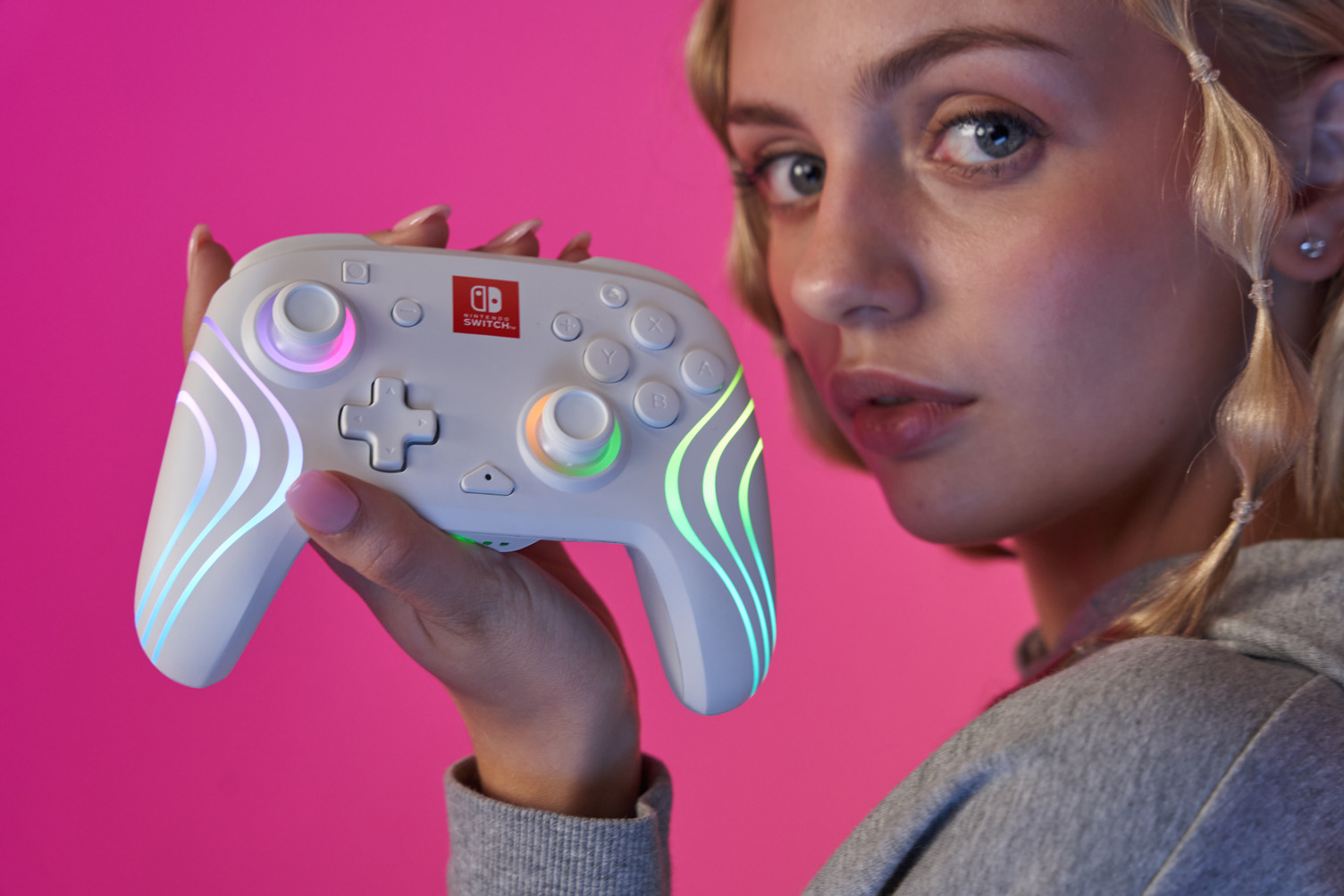 Testbericht zum PDP Nintendo Switch Afterglow Wave Controller ...